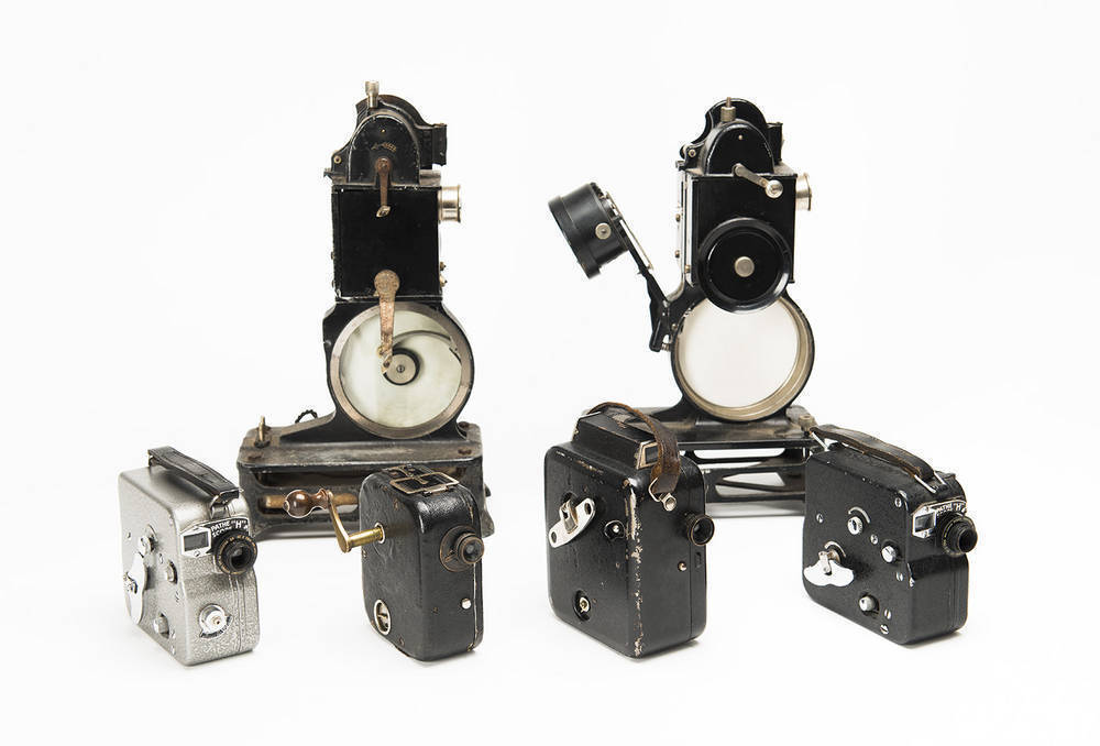 Movie cameras and projectors - all 9.5mm. A nice group with Pathe ...