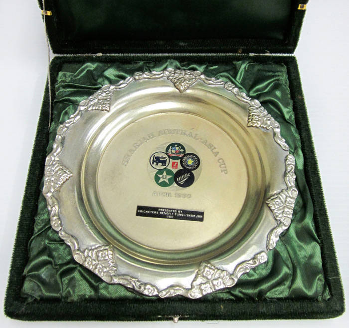 TROPHIES AWARDED TO AUSTRALIAN CRICKETERS: Group with 1984-85 Rothmans ...