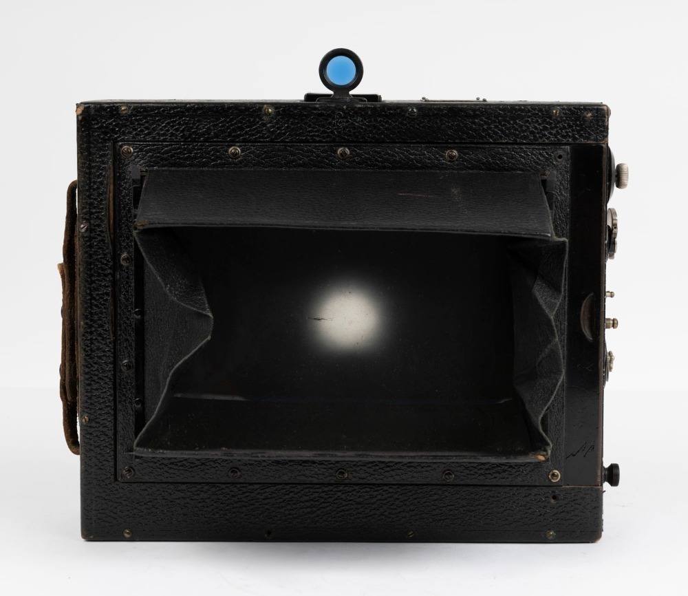 C. P. Goerz: ANGO strut type folding camera with focal plain shutter ...