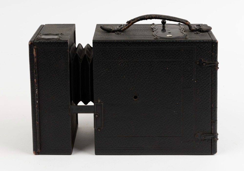 Houghtons Ltd. (London): Klito No.3A falling plate box camera, circa ...