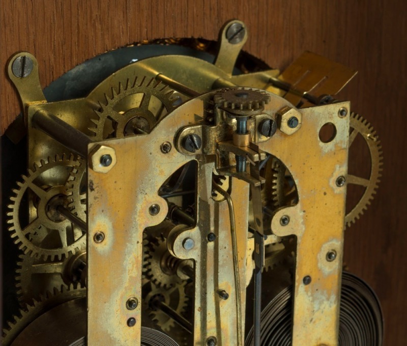 ANSONIA SUSSEX antique American shelf clock in oak case with 8 day time ...