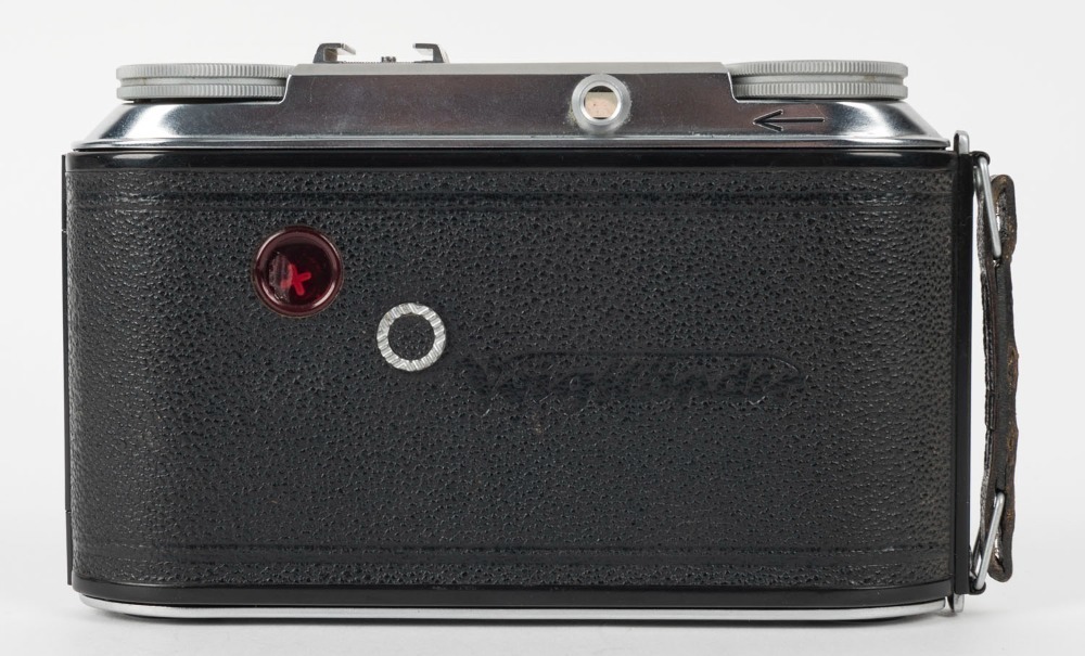VOIGTLÄNDER: 1951 Bessa II vertical-folding camera, bold-inscription ...