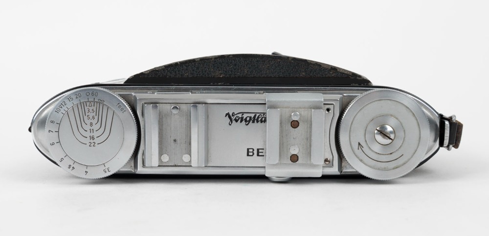 VOIGTLÄNDER: 1951 Bessa II rangefinder camera, with Color-Heliar 105mm ...