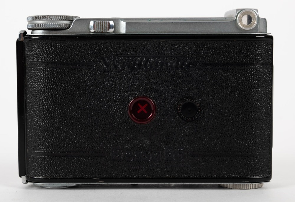 VOIGTLÄNDER: Three 1938 Bessa 66 'Baby Bessa' vertical-folding cameras ...