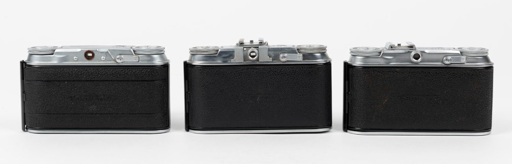 VOIGTLÄNDER: Three circa 1950s Vito II rangefinder cameras - one with ...