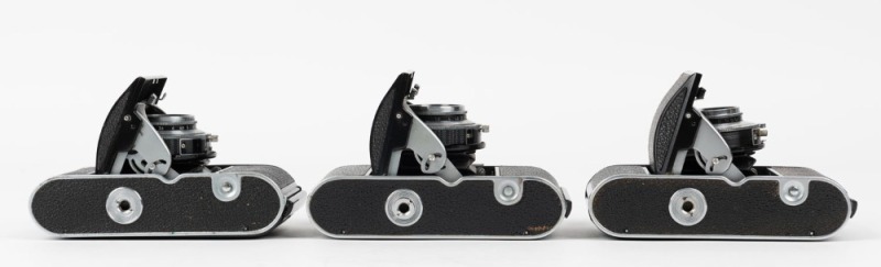 VOIGTLÄNDER: Three circa 1950s Vito II rangefinder cameras - one with ...