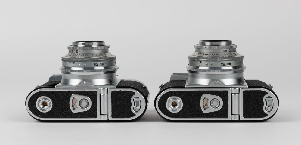 VOIGTLÄNDER: Two 1960 Vitomatic IIa rangefinder cameras with Color ...