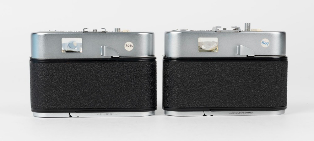 VOIGTLÄNDER: Two circa 1960 35mm cameras - one Vitomatic IIa with ...