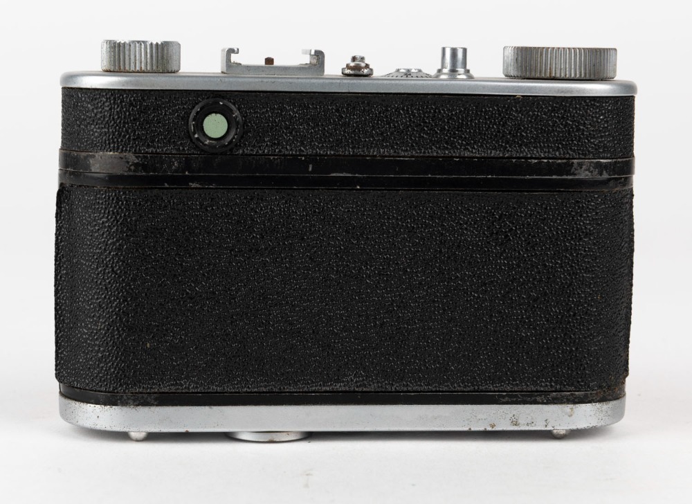 FUTURA KAMERAWERK: Futura Standard rangefinder camera, circa 1950, with ...
