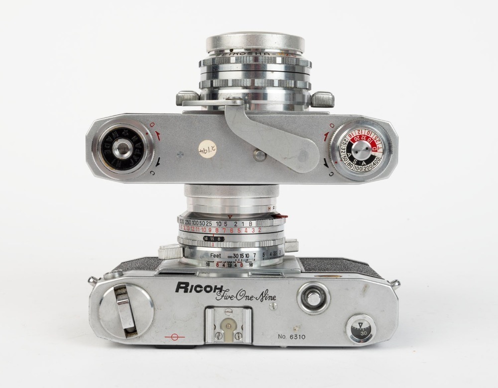 RIKEN: Five late-1950s rangefinder cameras - one Ricoh 35 [#63549] with ...