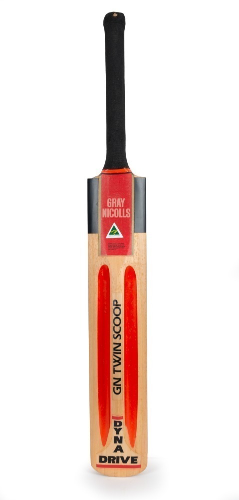 A full-size Gray Nicolls GN TWIN SCOOP cricket bat signed by a circa ...