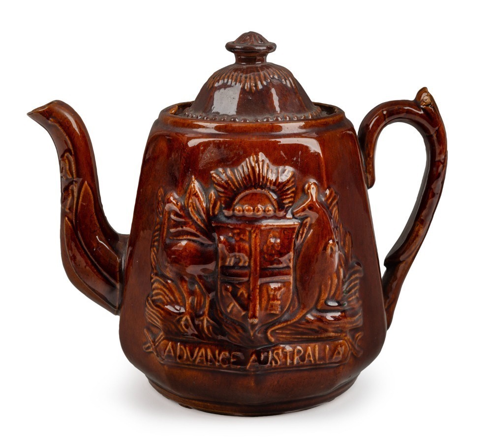 ADVANCE AUSTRALIA Federation teapot with Rockingham glaze, adorned with ...
