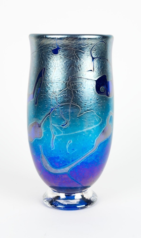 PAULINE DELANEY Australian iridescent blue art glass vase, engraved ...