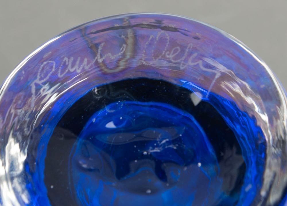 PAULINE DELANEY Australian iridescent blue art glass vase, engraved ...
