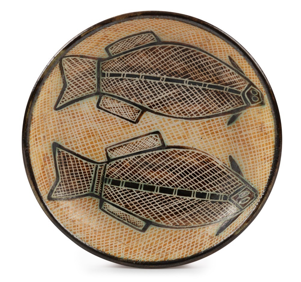 CARL COOPER pottery bowl with sgraffito fish design, incised Carl ...