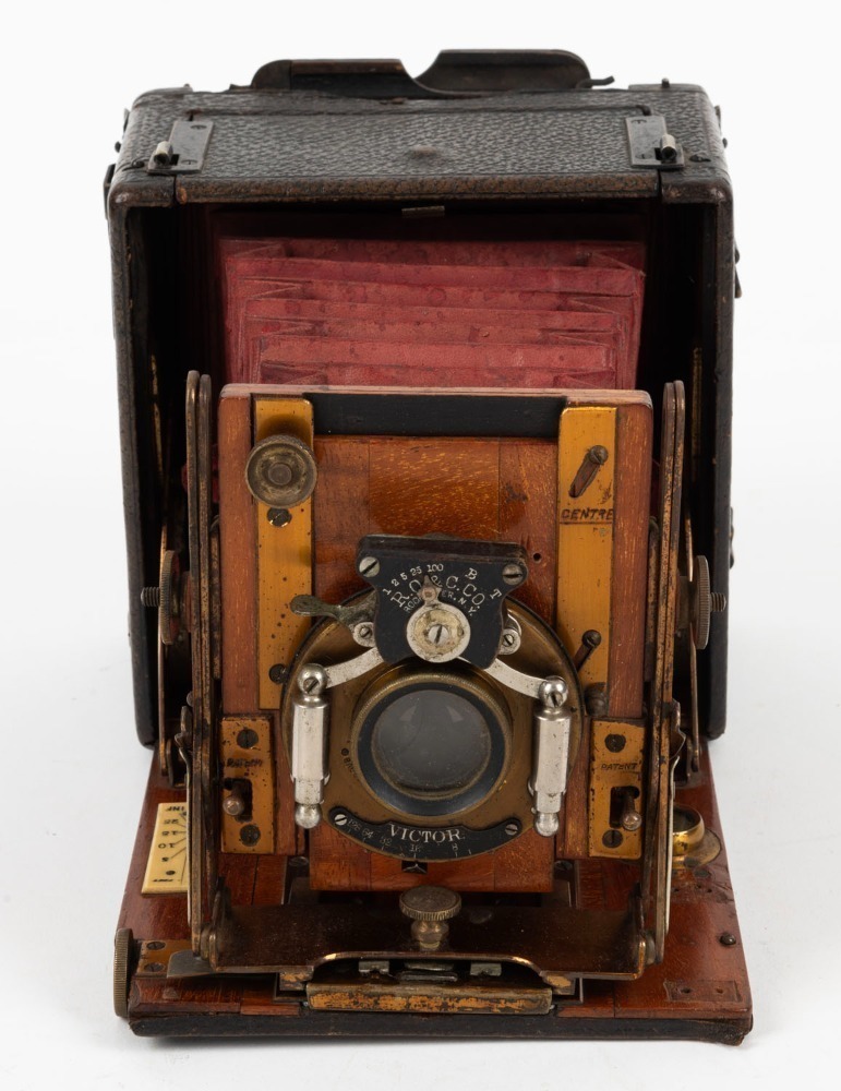 ROCHESTER OPTICAL: 3¼ x 4¼ plate Premo-type folding camera, c. 1900s ...