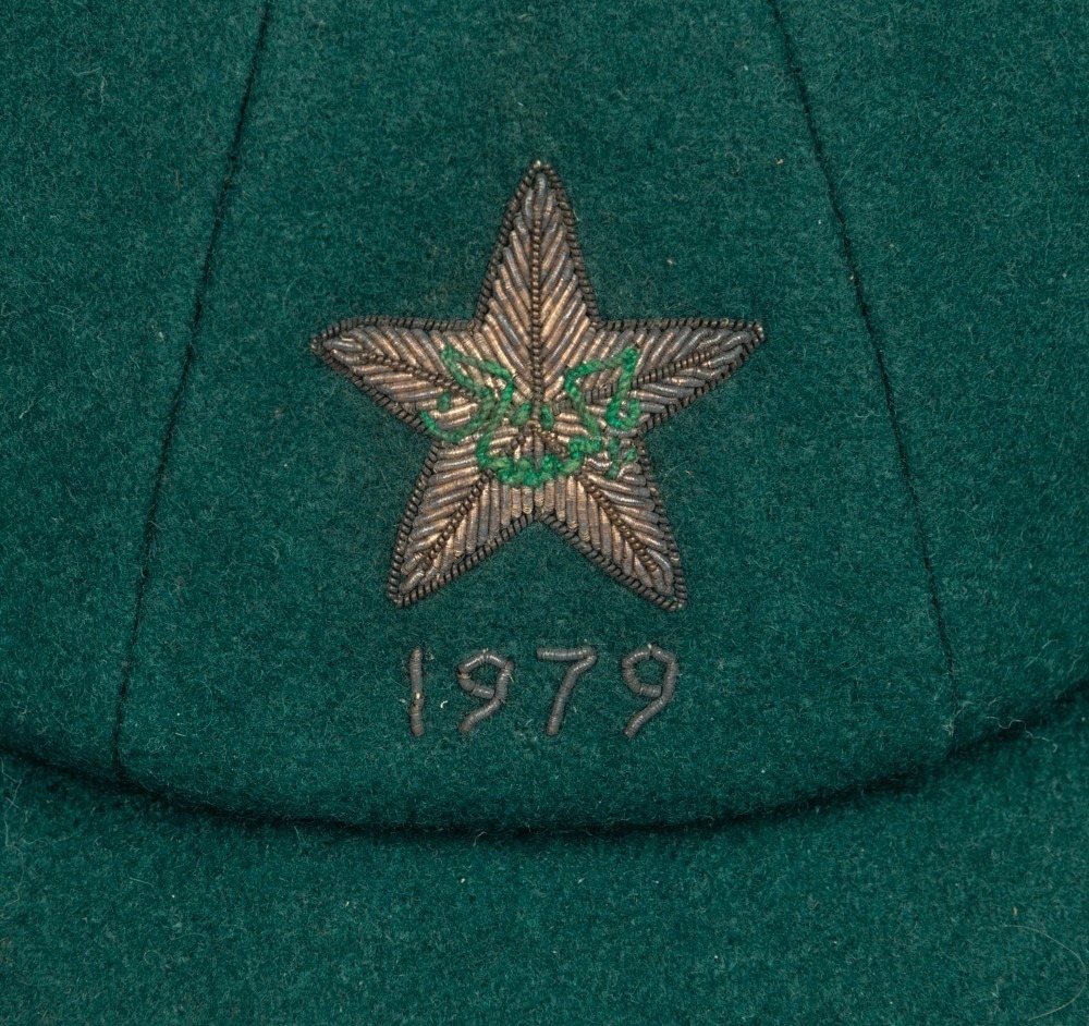 WASIM RAJA'S PAKISTAN TEST TEAM CRICKET CAP, with the Pakistan five ...