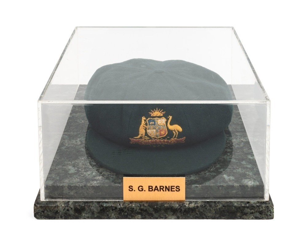 THE 1948 AUSTRALIAN TEST TEAM BAGGY GREEN CAP WORN BY SID BARNES: Green ...