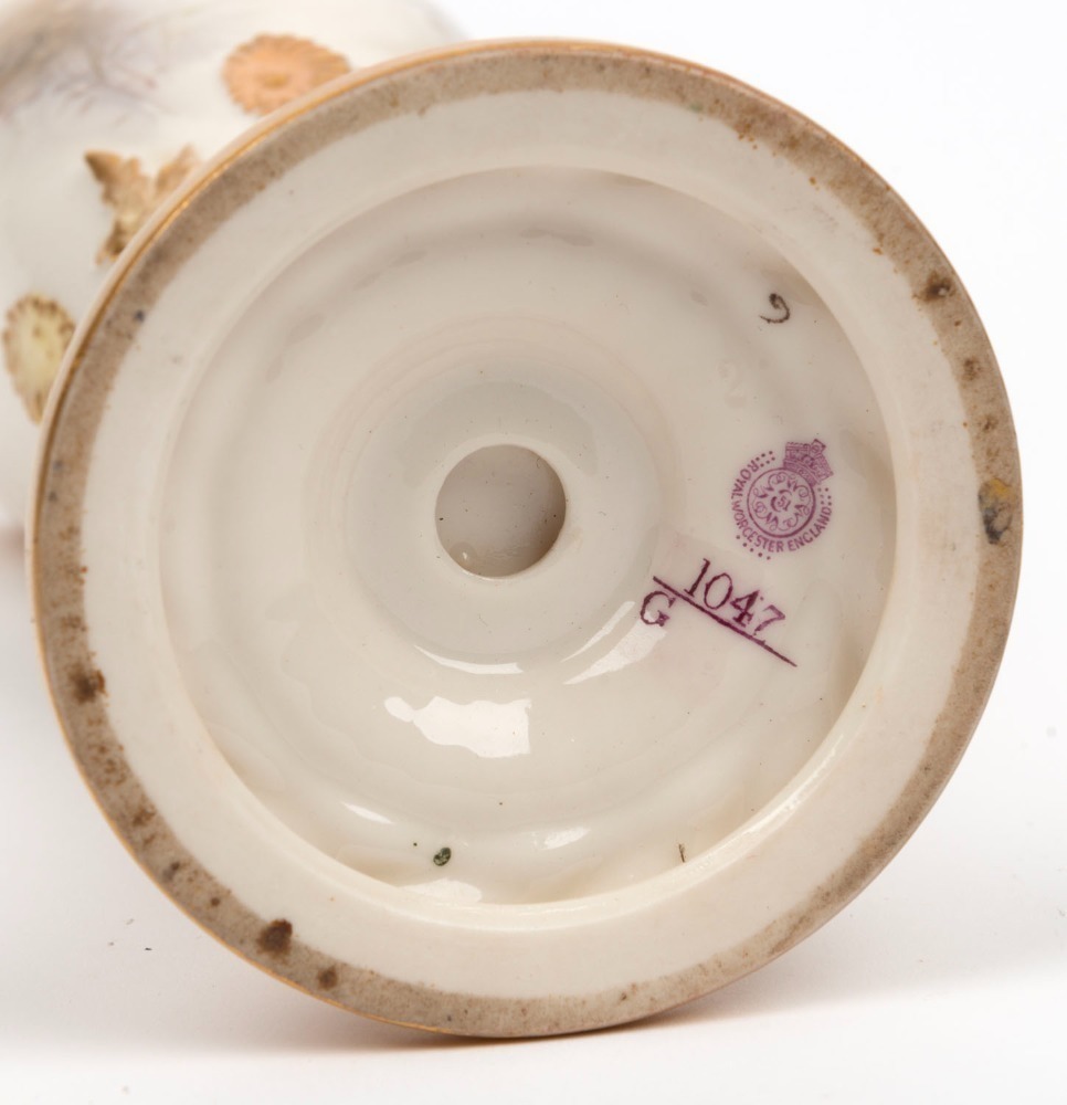 ROYAL WORCESTER antique English porcelain vase hand-painted with ...
