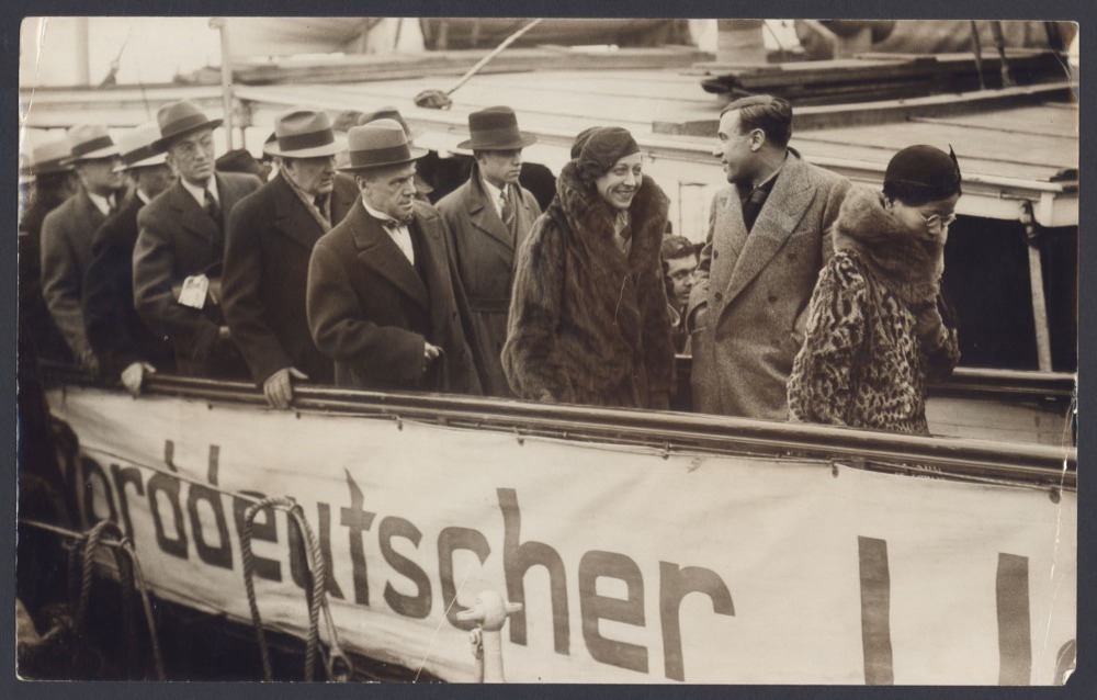 AMY JOHNSON: Five early 1930s press photographs of pioneering aviatrix ...