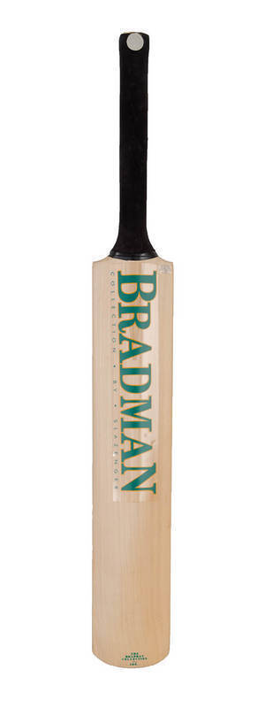 DON BRADMAN, lovely signature on full size Slazenger - Bradman Heritage Cricket Bat. Superb ...